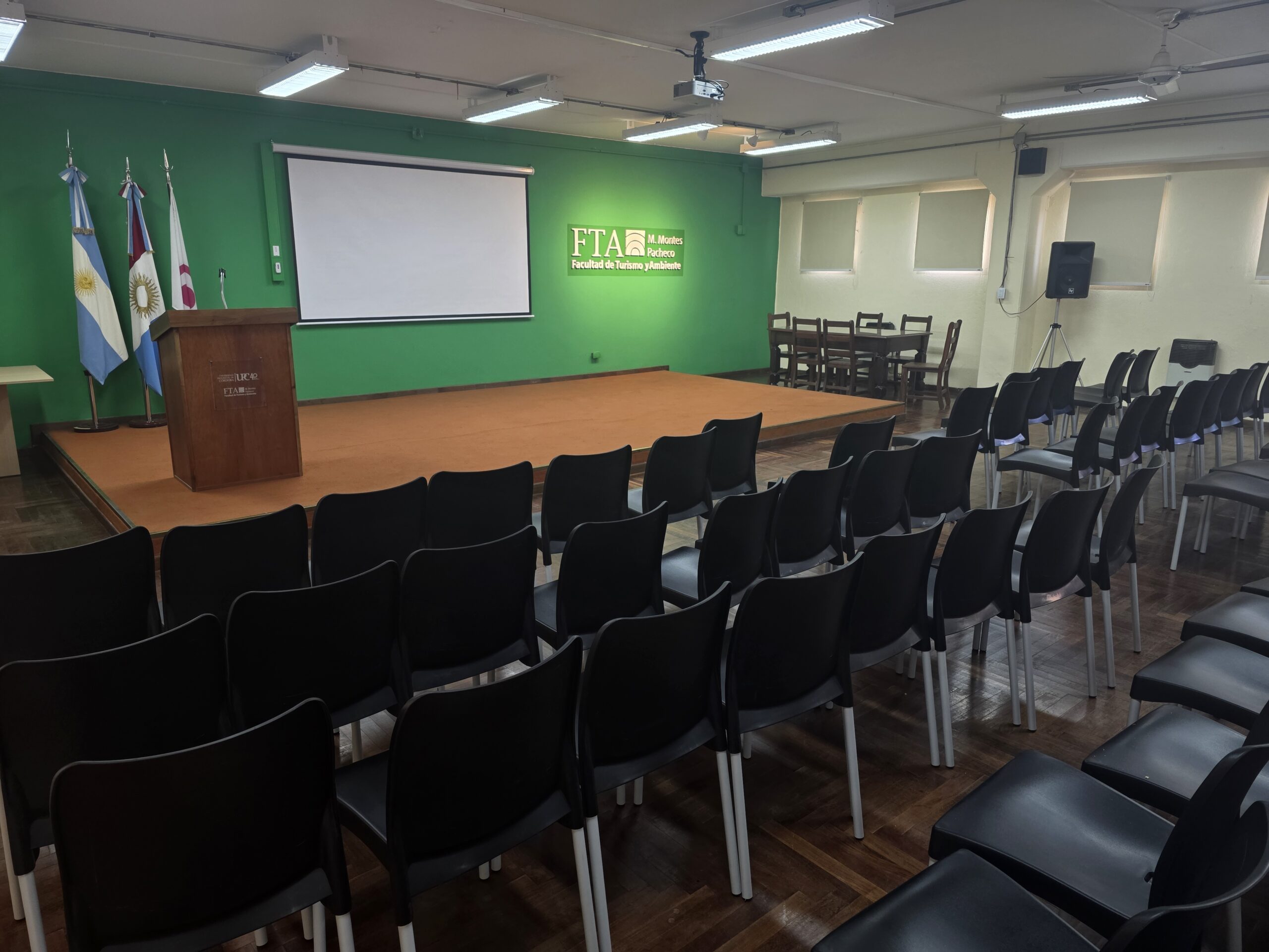 FTA: Un auditorio renovado para la comunidad académica y cultural ...